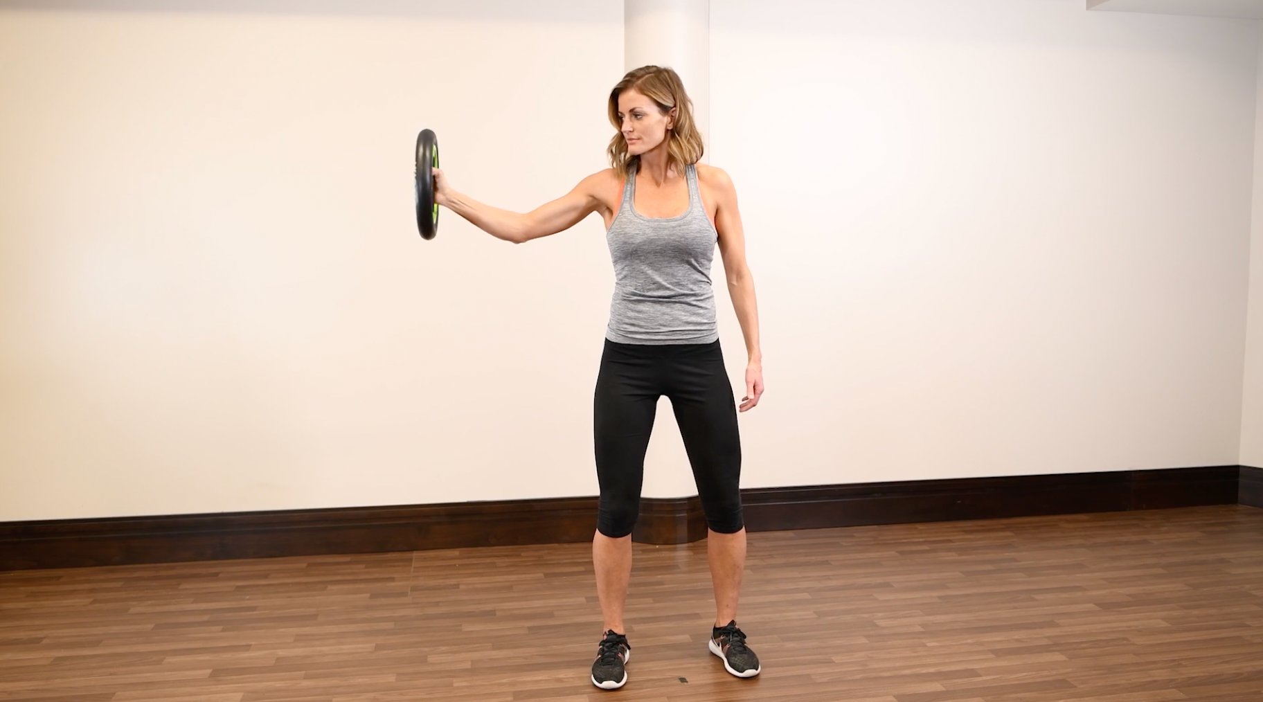 Athletic Stance- Right Side Right Hand Wheel – AXIO Centripetal Training